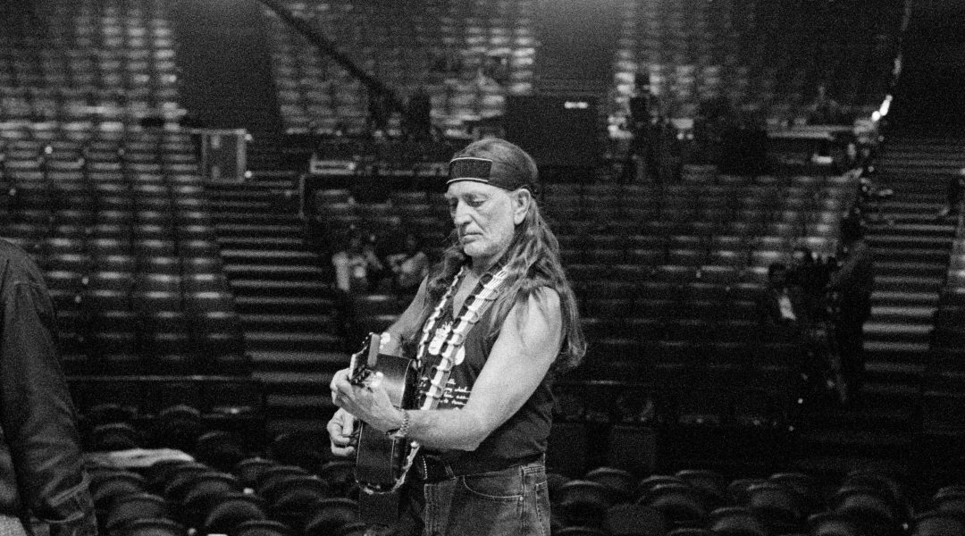 028_Stuart_Willie-Nelson_1994 - Cowboys and Indians Magazine