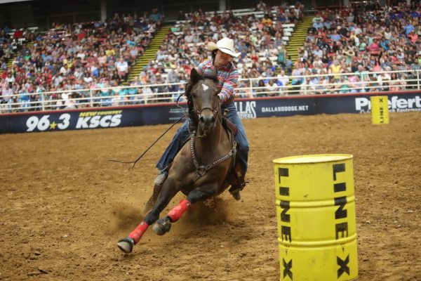 Girl Barrel Racing - Cowboys and Indians Magazine