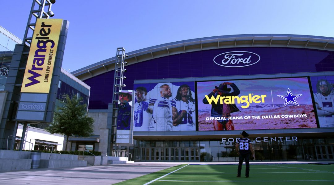 Wrangler Becomes The Official Jeans Of The Dallas Cowboys