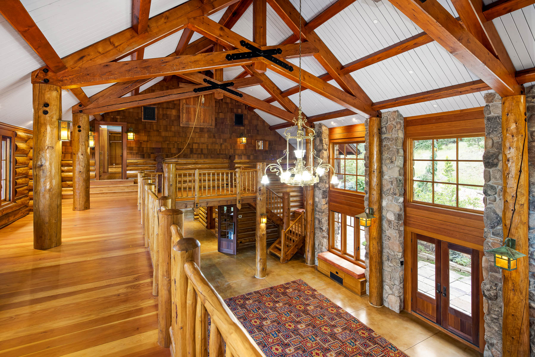 captain-rock-ranch-second-floor-loft-interior - Cowboys and Indians ...