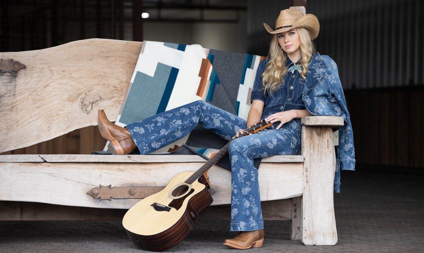 Spring-Fashion-2024-Ellie-Castellow-denim-look-3 - Cowboys and Indians ...