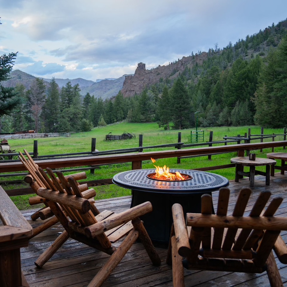 front-deck-of-UXU-Ranch-by-Angry-Bison-Media - Cowboys and Indians Magazine