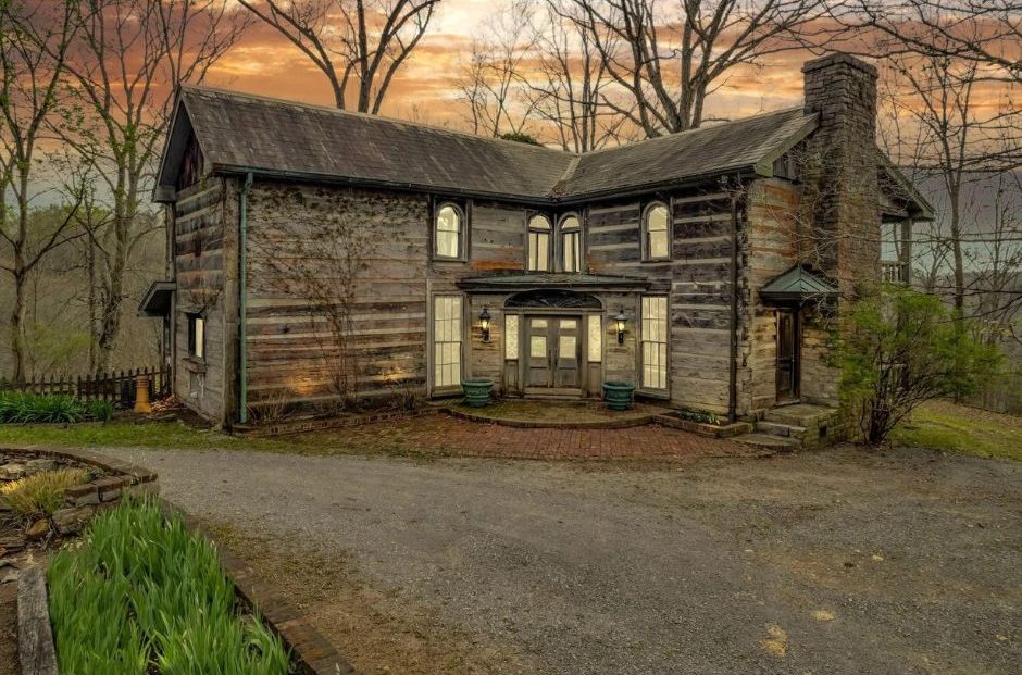 Johnny Cash Estate See Johnny Cash's Iconic $3.2 Million Tennessee