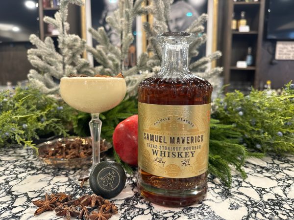Whiskey Wonderland: Mixed Drinks For Maximum Holiday Cheer